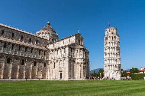 Pise en Italie, la cité de la célèbre tour penchée | Lonely Planet