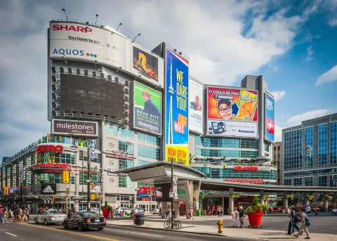 Visiter Downtown Yonge : à voir, à faire | Lonely Planet
