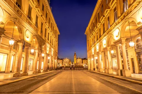 Visiter Autour de la Via Roma : à voir, à faire | Lonely Planet